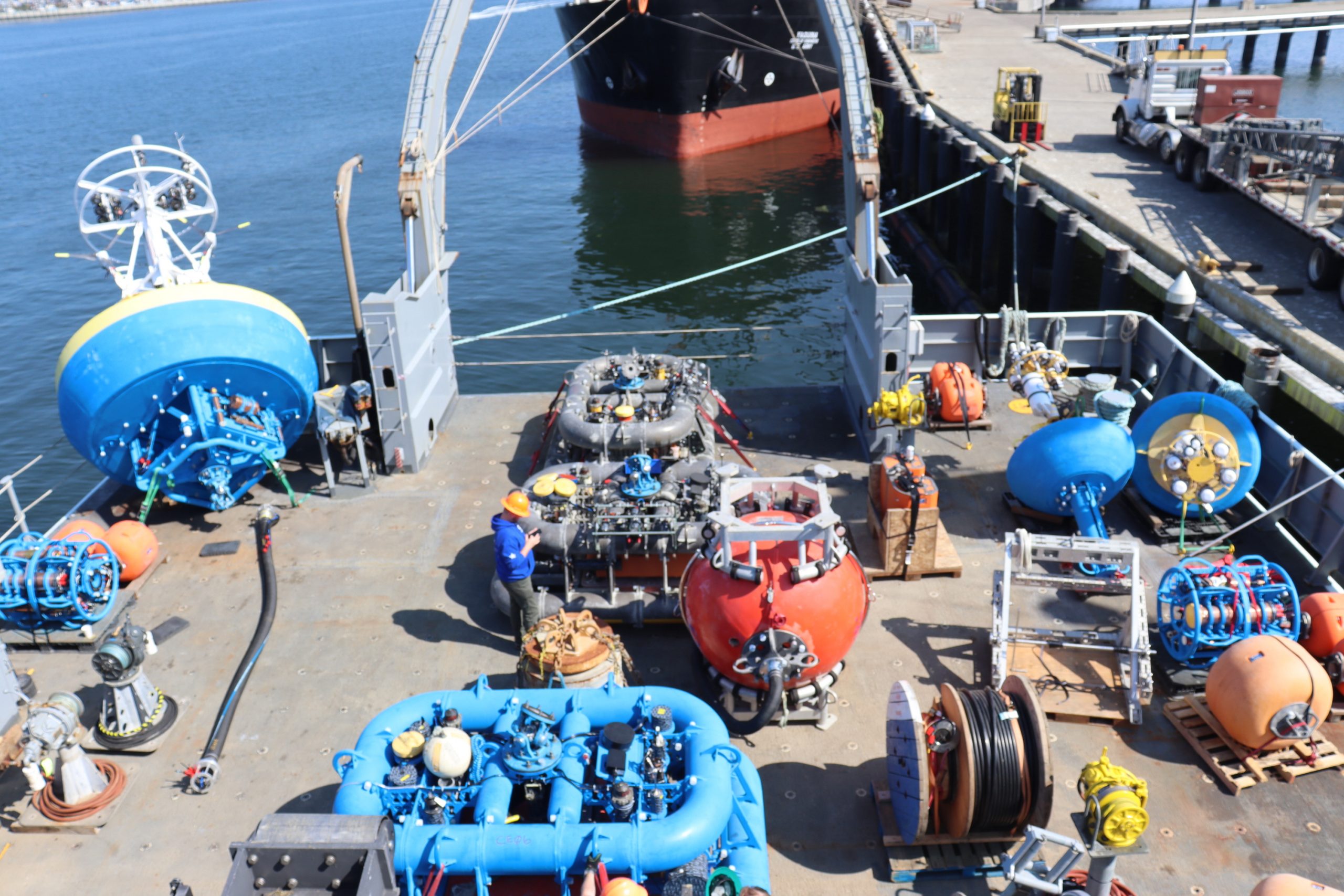 Eighteenth Turn of the Coastal Endurance Array - Ocean Observatories ...